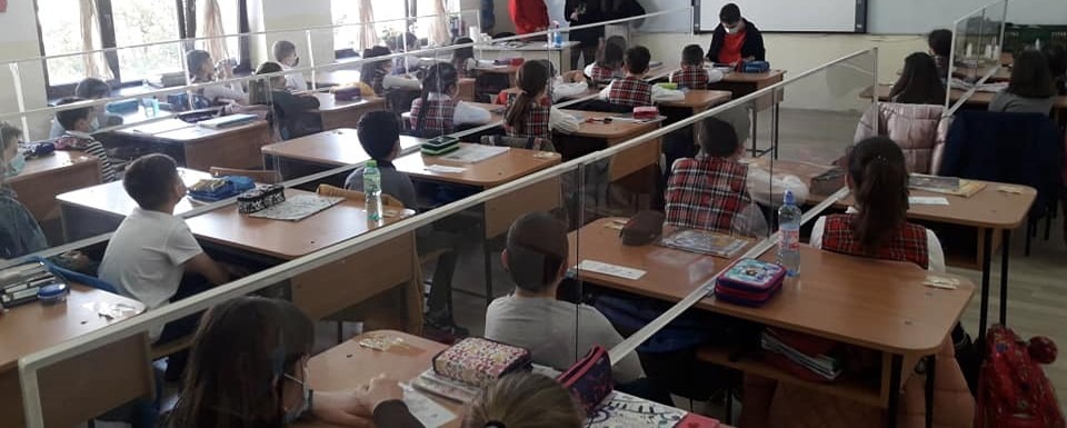 Grevă de avertisment, în școlile din Olt. Profesorii doar îi ...