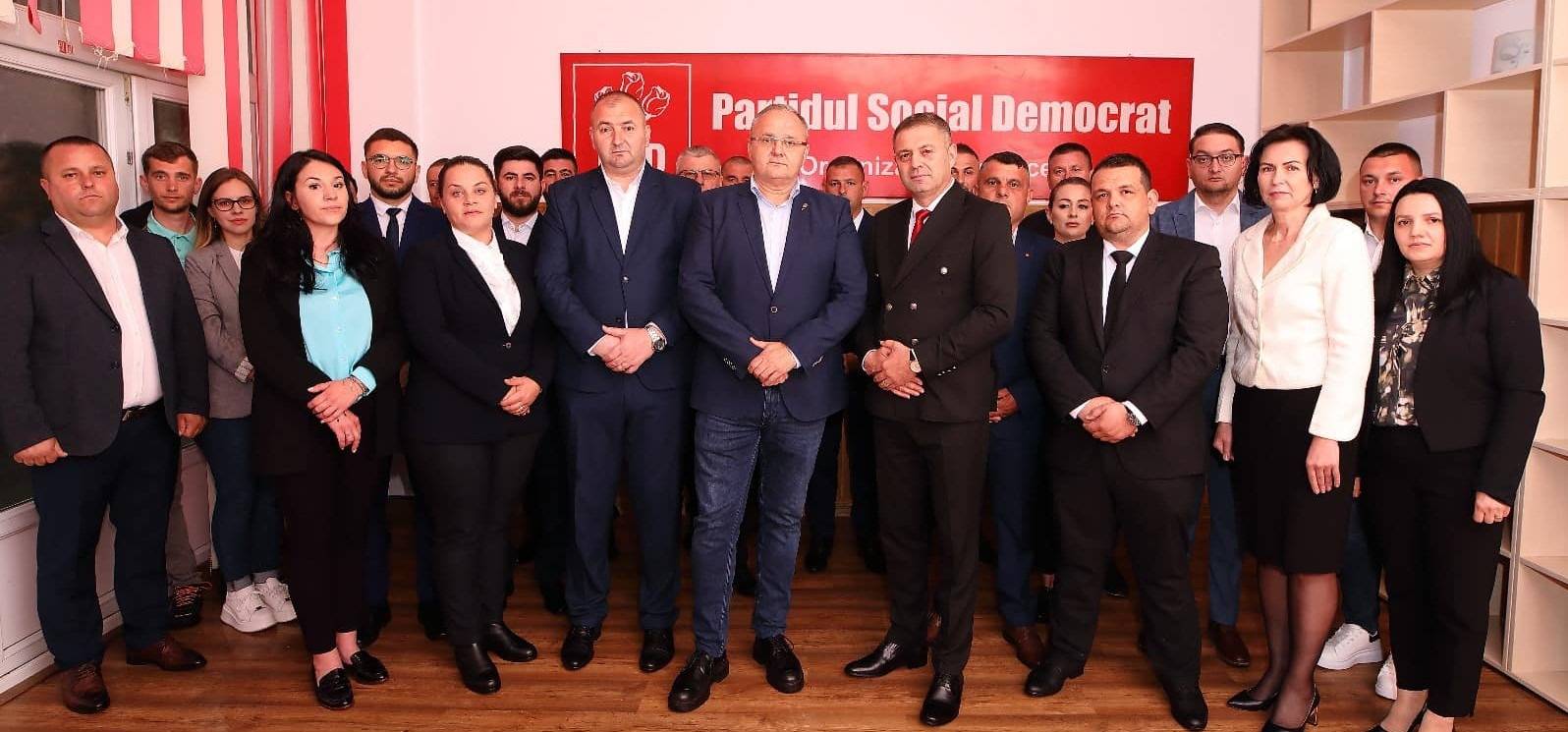 Edilul Daniel Tudor: "Continuăm împreună modernizarea orașului nostru ...